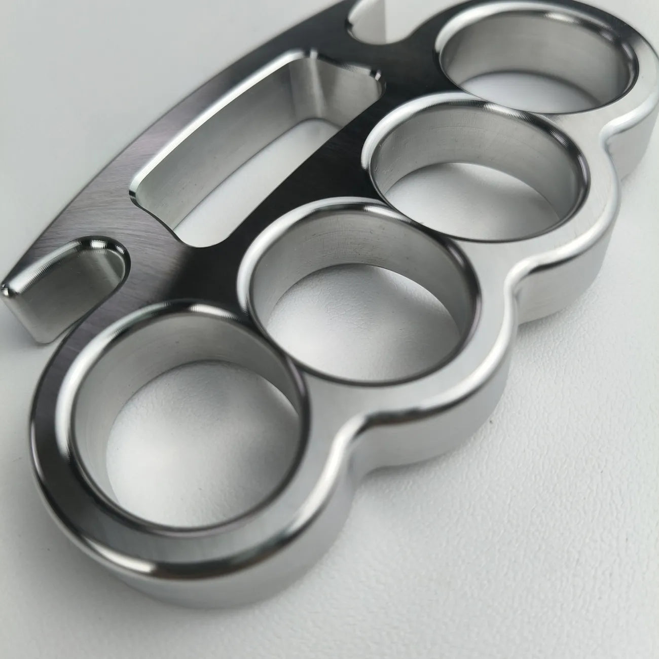 Refined Four-Finger Fist Bracelet - The "IronClasp" – BoxKatana