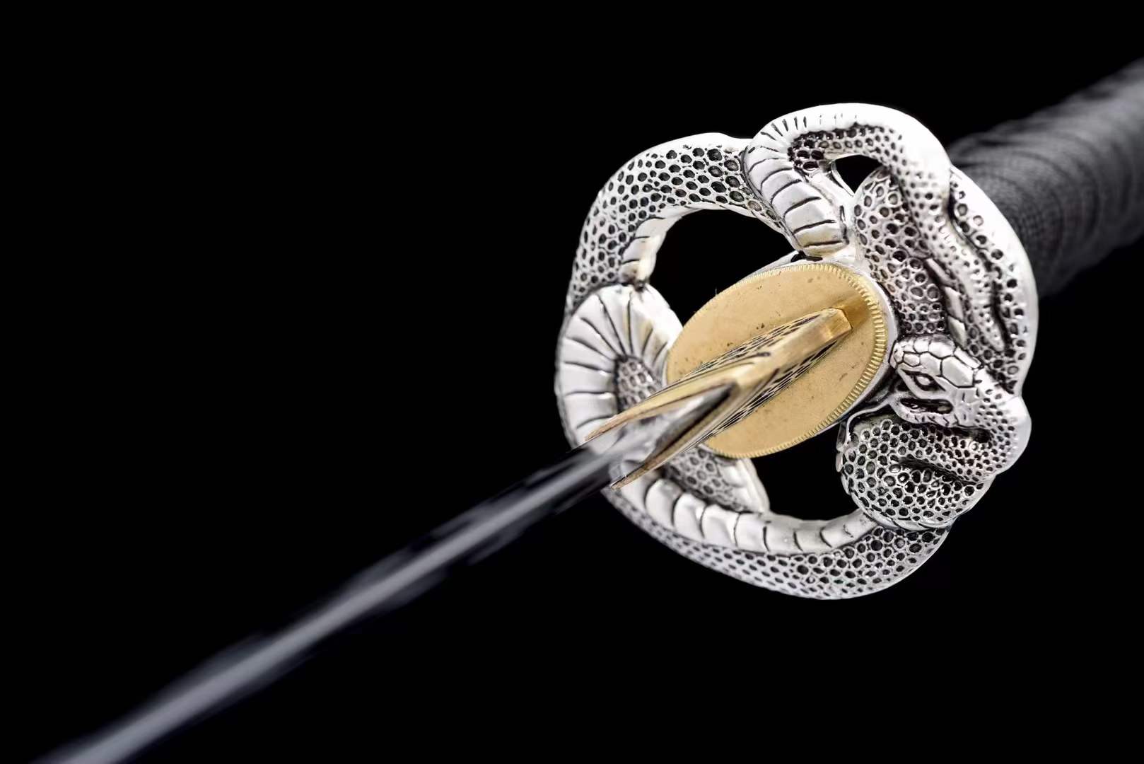 Hand Forged Japanese Samurai Katana Heavenly Serpent High Manganese St – BoxKatana