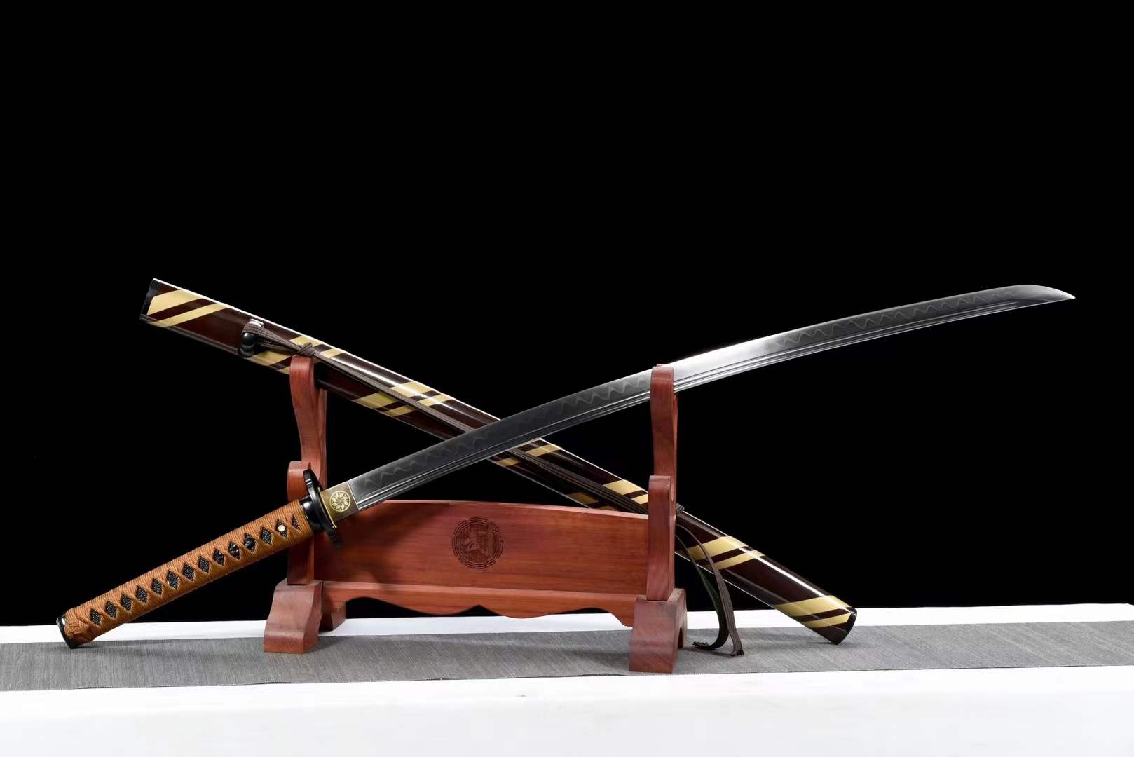 Hand Forged Japanese Samurai Katana Nightfall 曙光 – BoxKatana