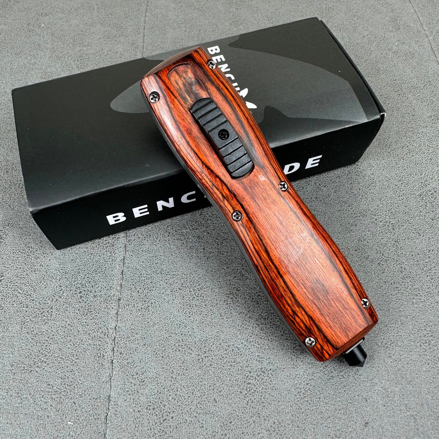 Butterfly Beast OTF Automatic Knife – BoxKatana