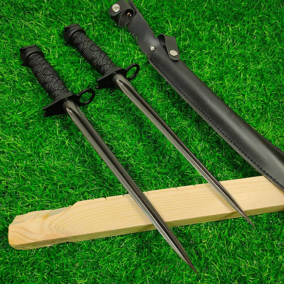 Four-Edge Military Spike – BoxKatana