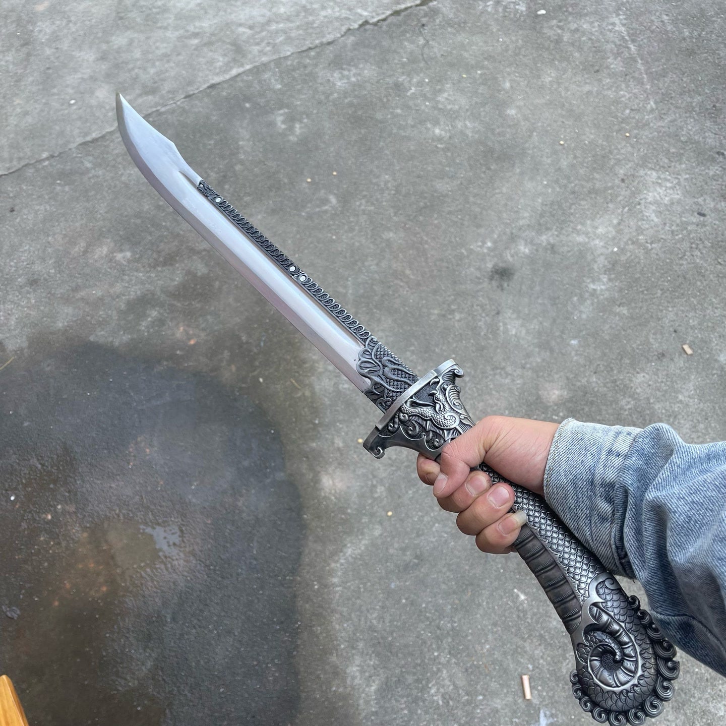 Tiger Tamer Dragon Slayer Saber – BoxKatana