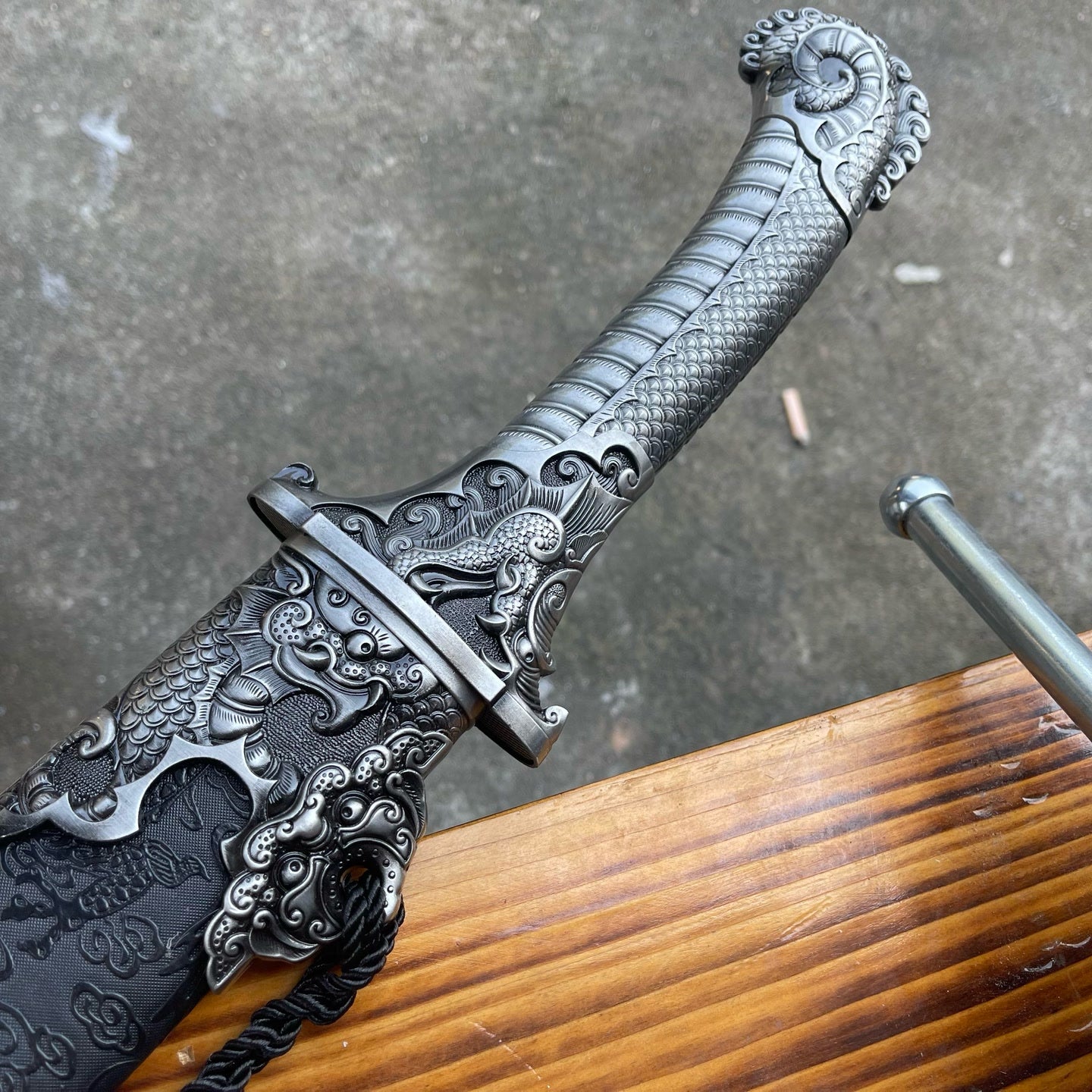 Tiger Tamer Dragon Slayer Saber – BoxKatana