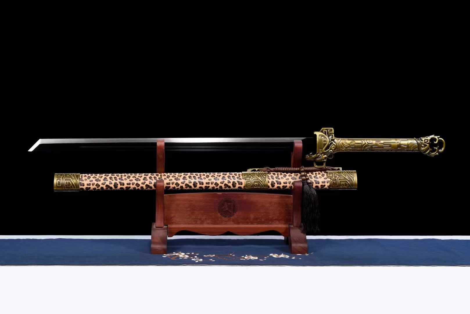 Tiger and Leopard Tang Sword – BoxKatana