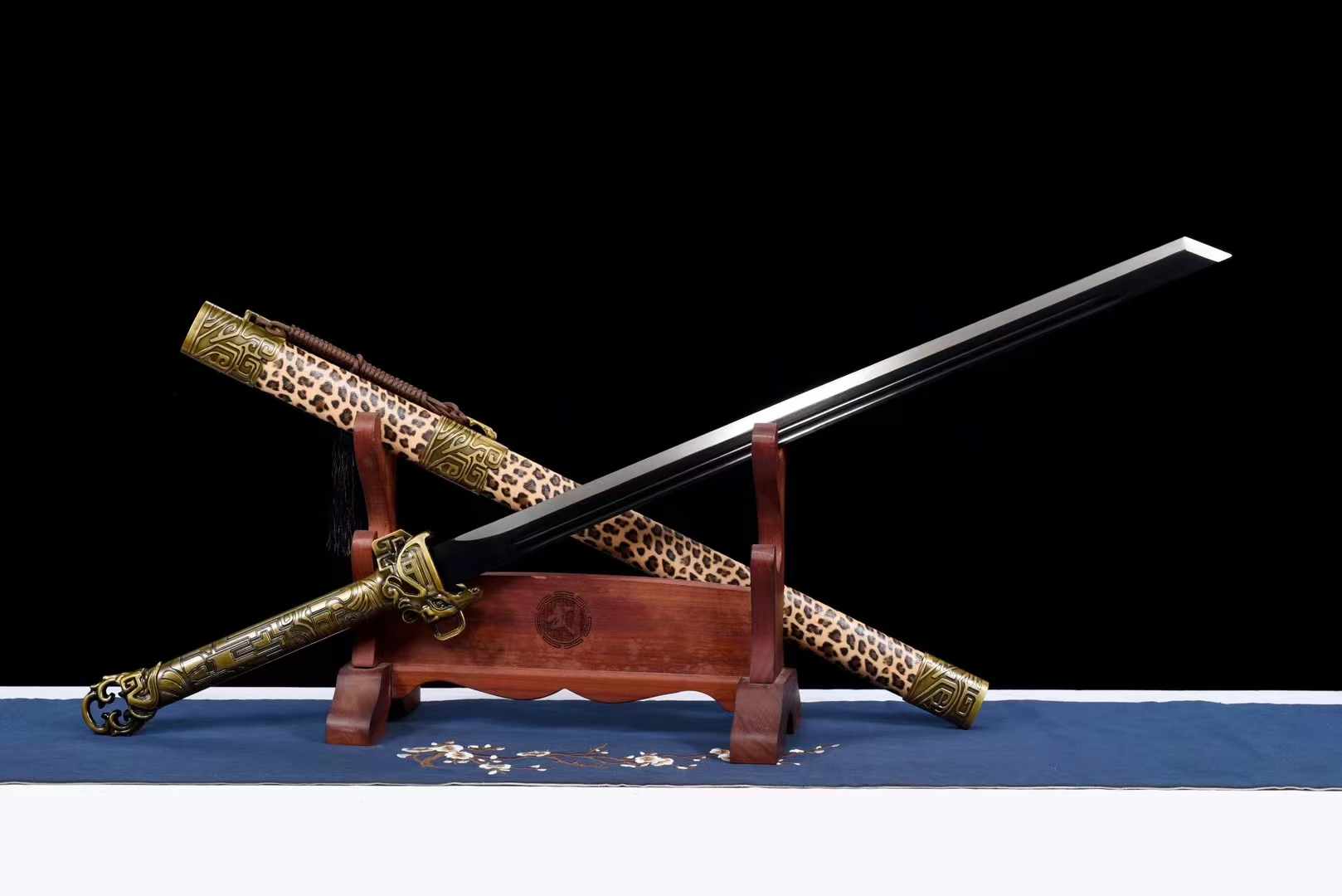 Tiger and Leopard Tang Sword – BoxKatana