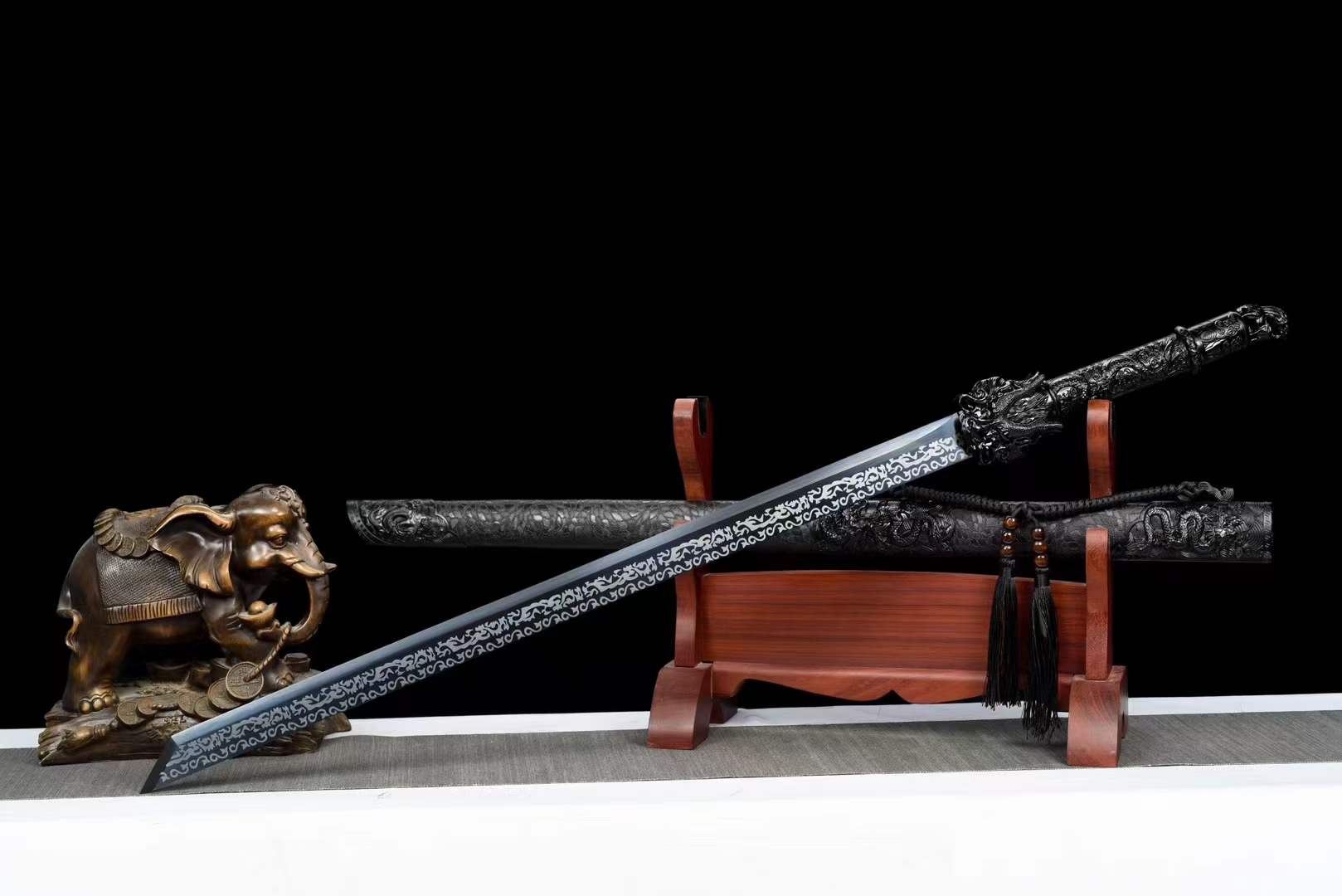 Handmade Dragon King Battle Blade With Black scabbard – BoxKatana