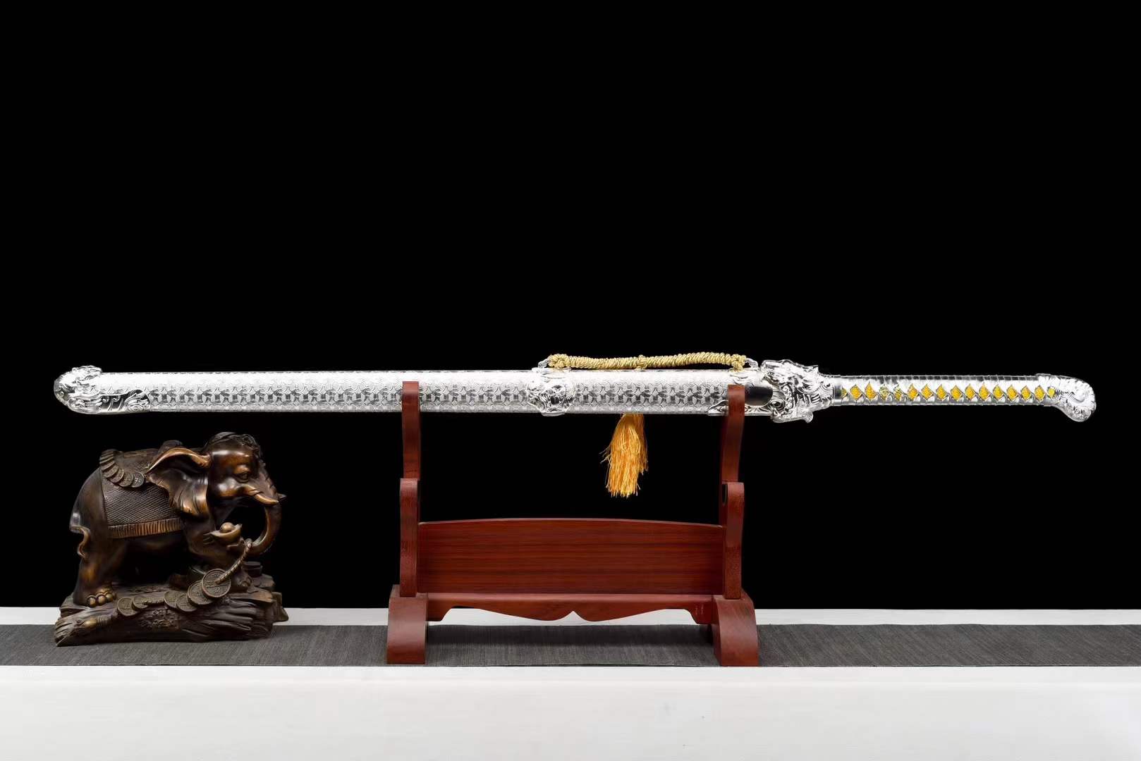 Handmade Tsunami Tiger High Manganese Steel Chinese Sword With Tiger p ...